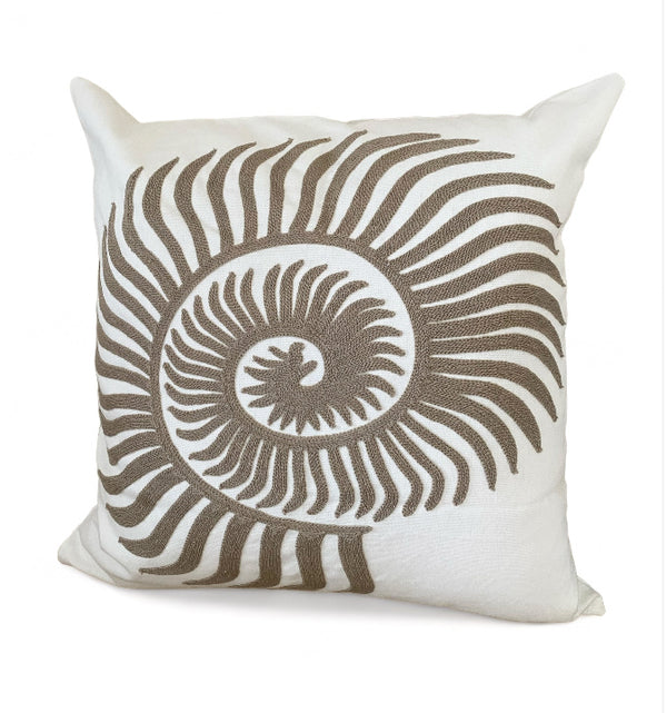 Natural Summer Vibes Conch Shell Cushion Cover – Flo & Co Trading